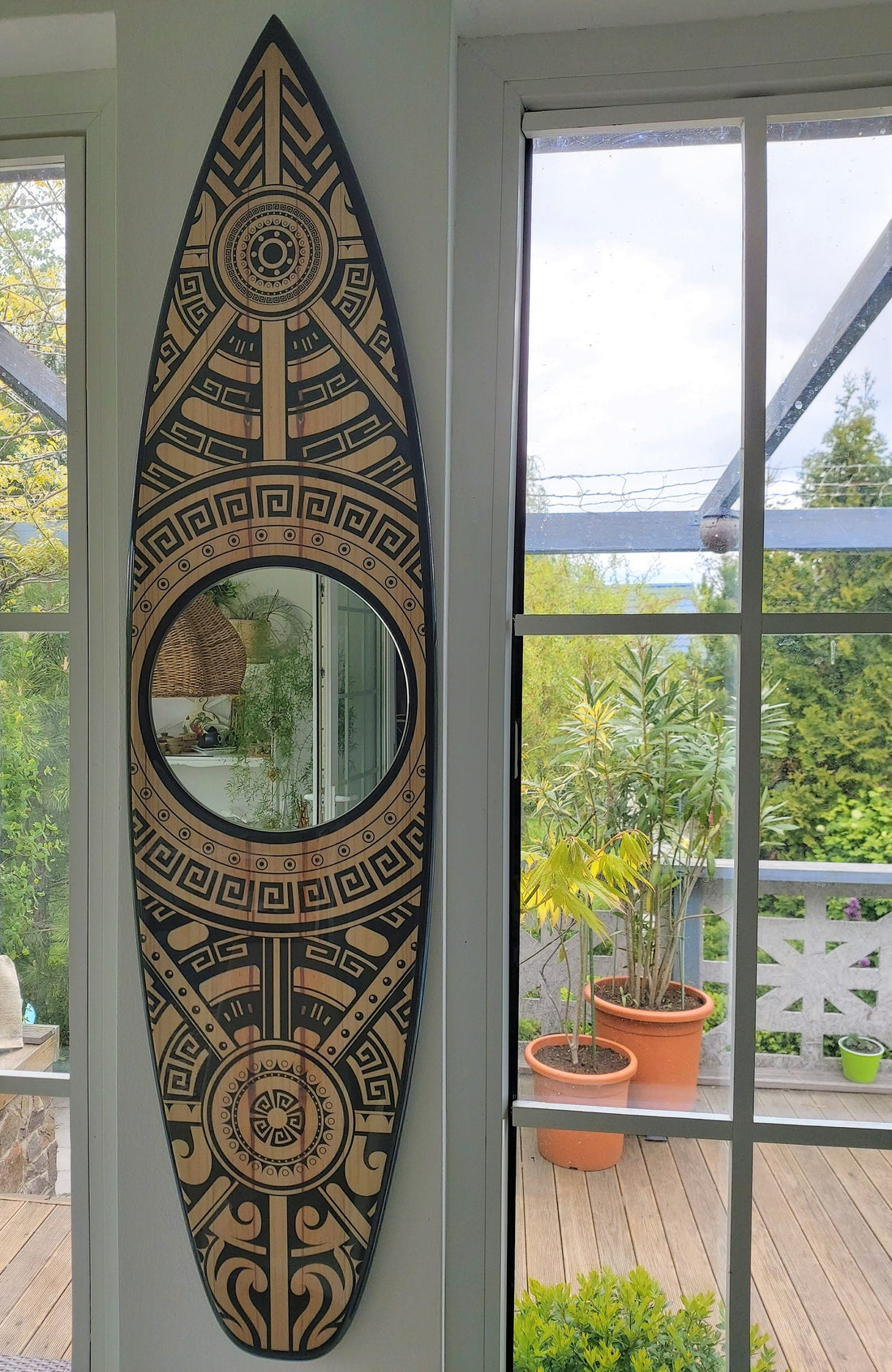Wall Mirror in Wooden Surfboard-Shape Frame with Black Maori Pattern ...