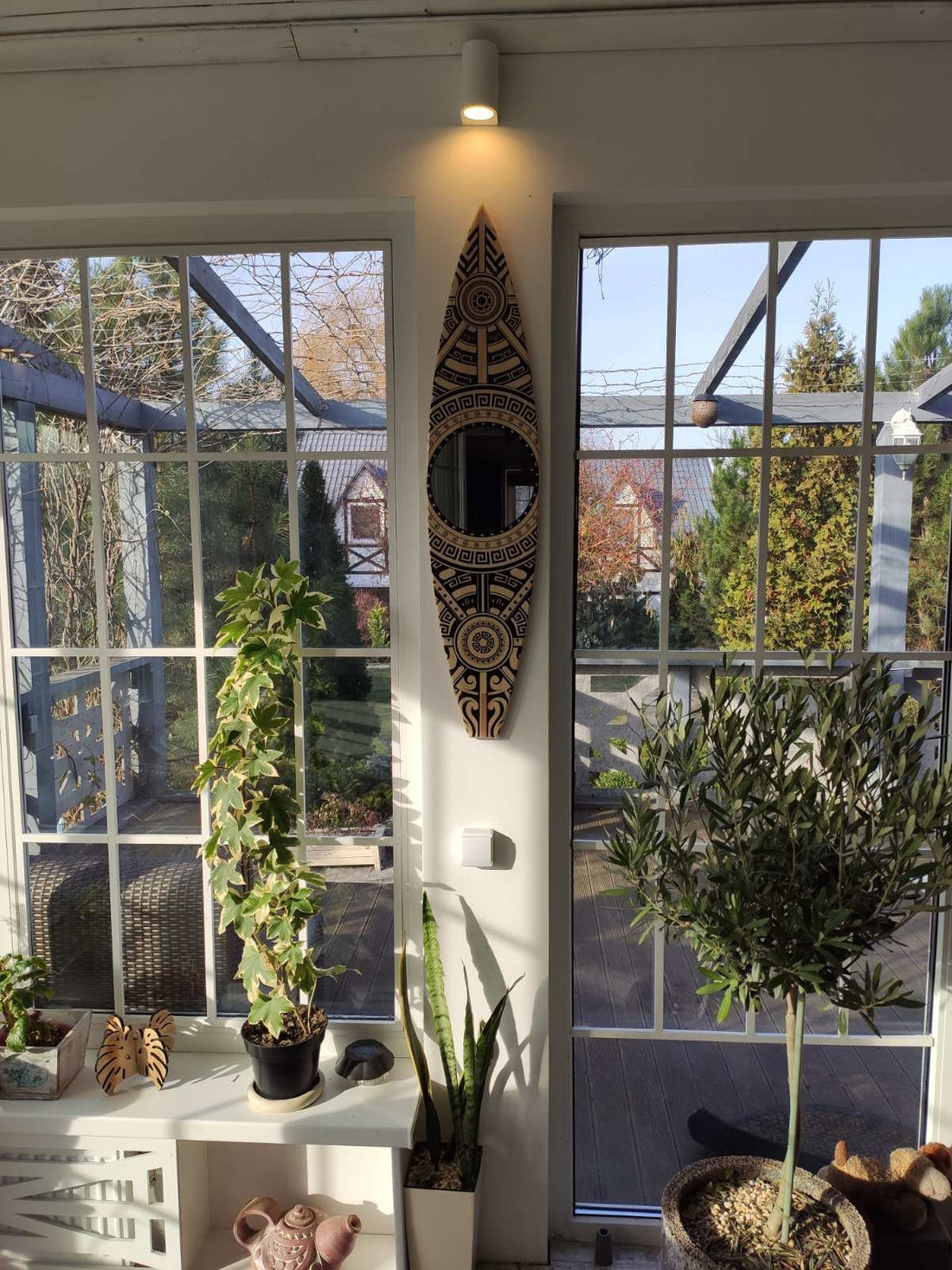 Wall Mirror in Wooden Surfboard-Shape Frame with Black Maori Pattern ...